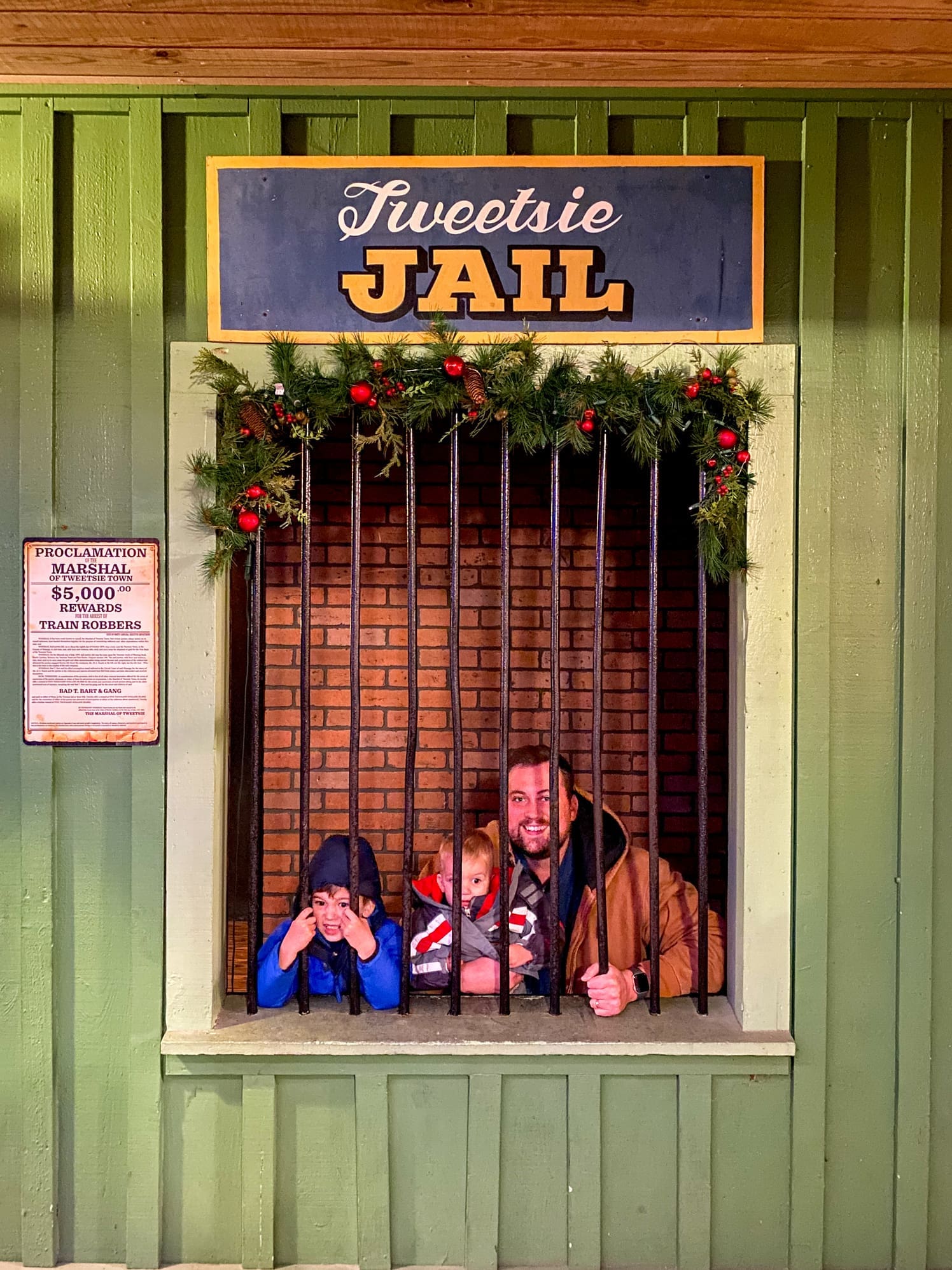 Tweetsie Christmas: A Wild West Holiday Adventure in North Carolina ...